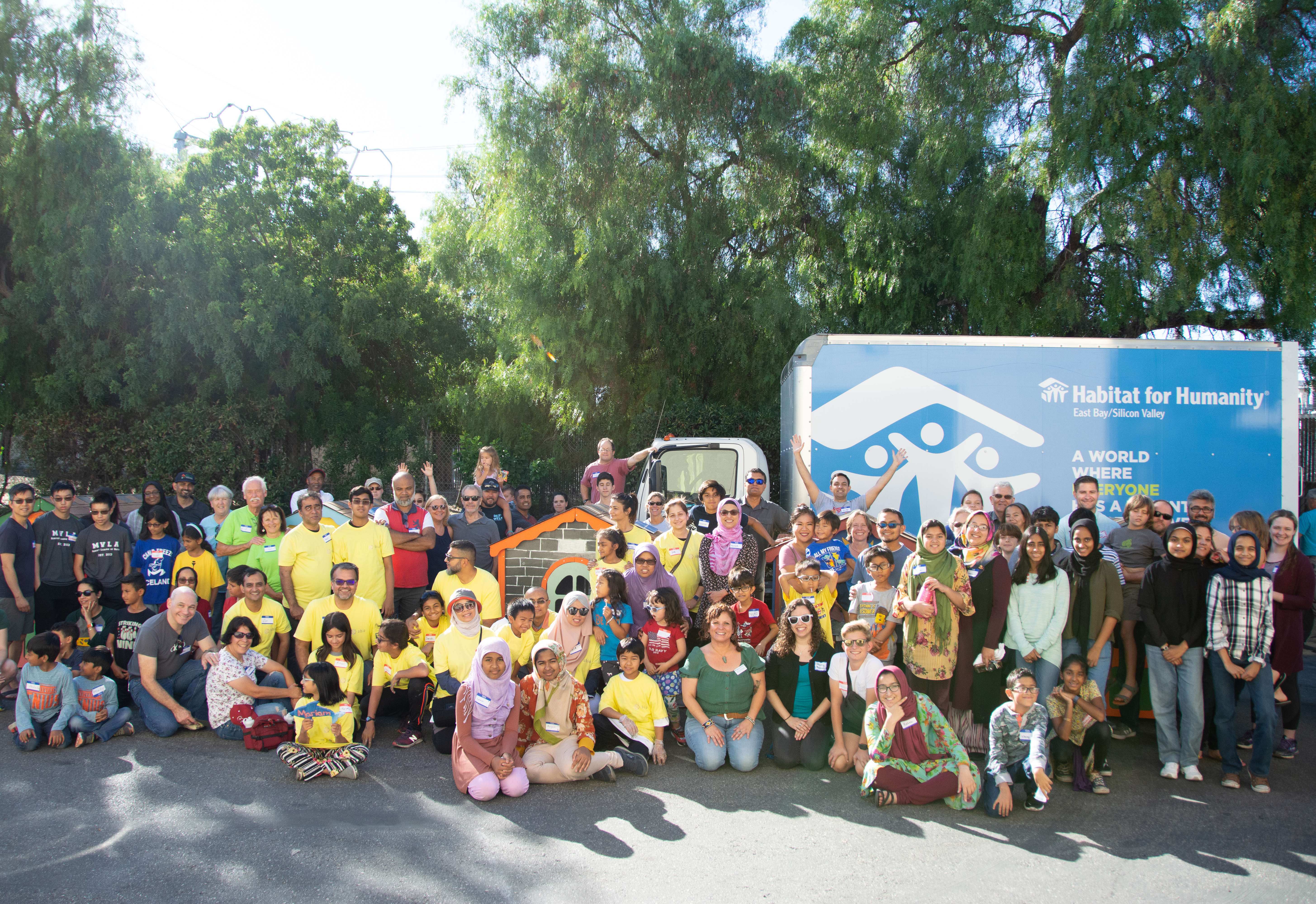 Unity Build Fosters Community Through Service